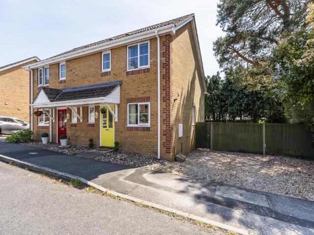 2 bedroom semi detached house for sale