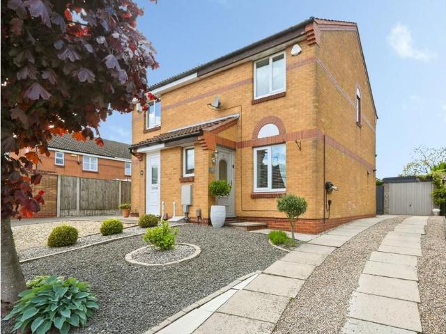 2 bedroom semi detached house for sale