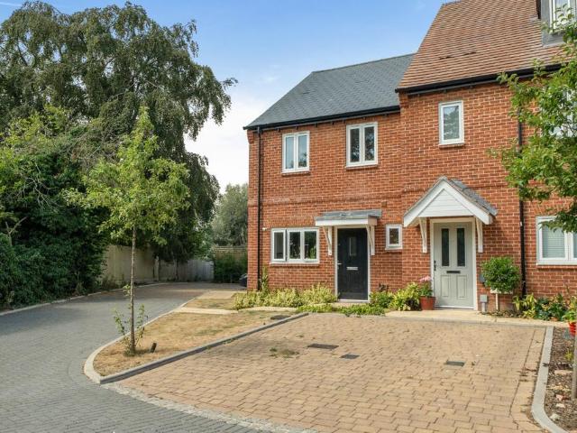 2 bedroom semi detached house for sale