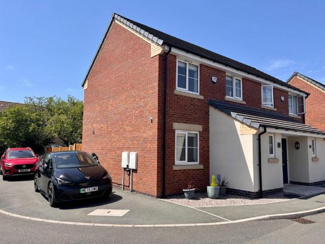 2 bedroom semi detached house for sale