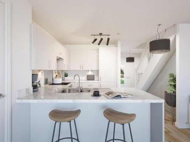 2 bedroom semi detached house for sale