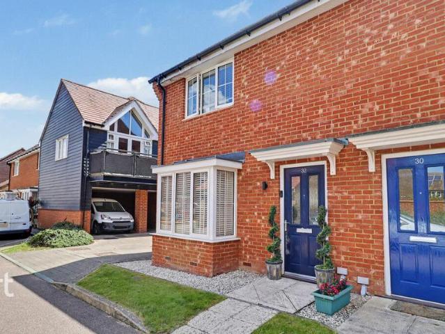 2 bedroom semi detached house for sale