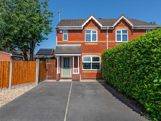 2 bedroom semi detached house for sale
