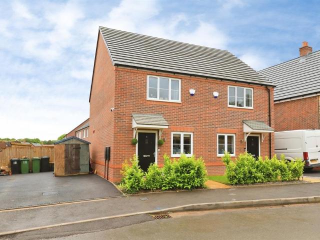 2 bedroom semi detached house for sale