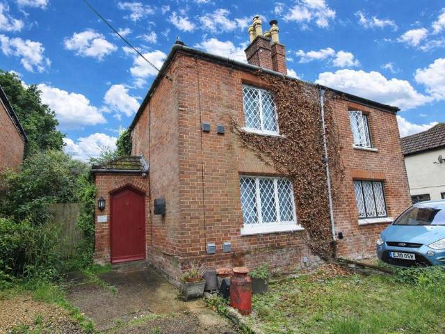 2 bedroom semi detached house for sale