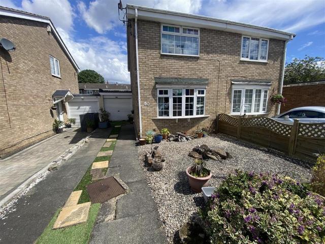 2 bedroom semi detached house for sale