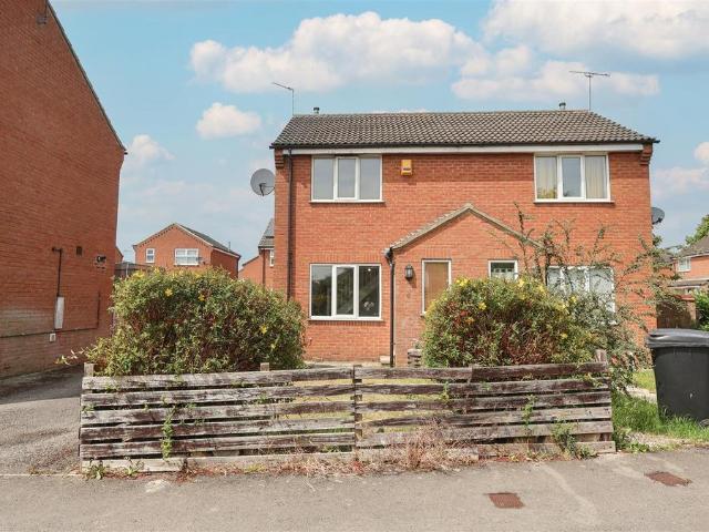 2 bedroom semi detached house for sale