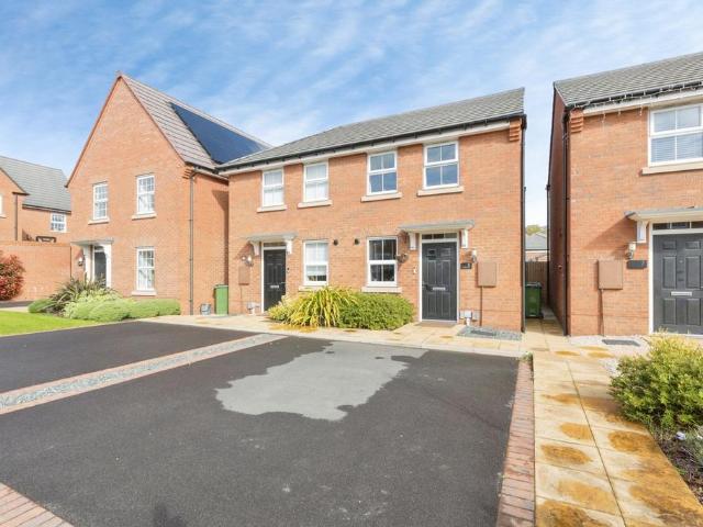 2 bedroom semi detached house for sale