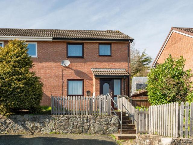 2 bedroom semi detached house for sale