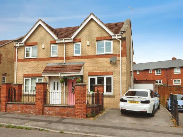 2 bedroom semi detached house for sale