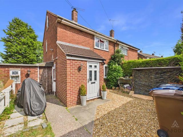 2 bedroom semi detached house for sale