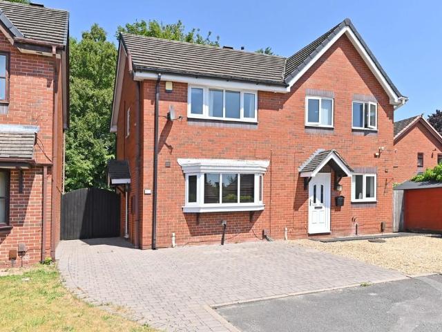 2 bedroom semi detached house for sale