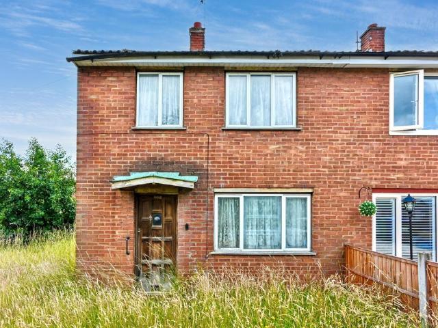 2 bedroom semi detached house for sale