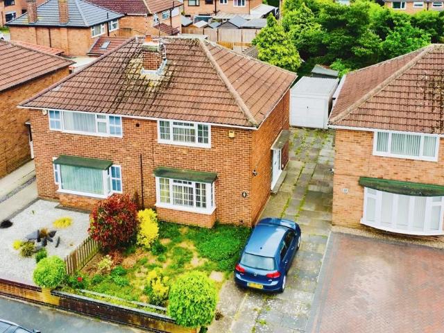 2 bedroom semi detached house for sale