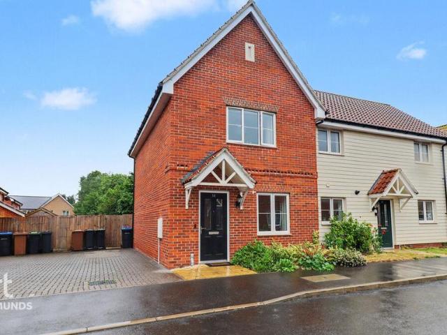 2 bedroom semi detached house for sale