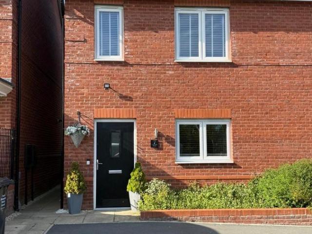 2 bedroom semi detached house for sale
