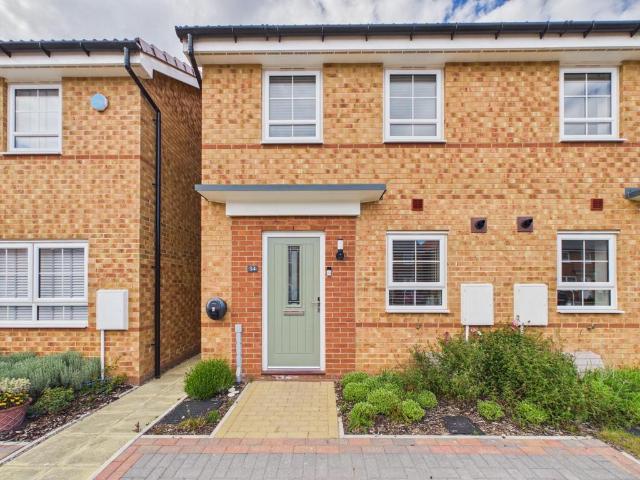 2 bedroom semi detached house for sale