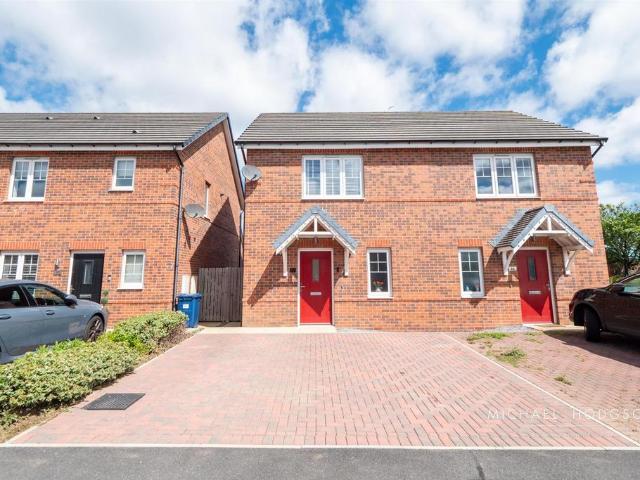 2 bedroom semi detached house for sale