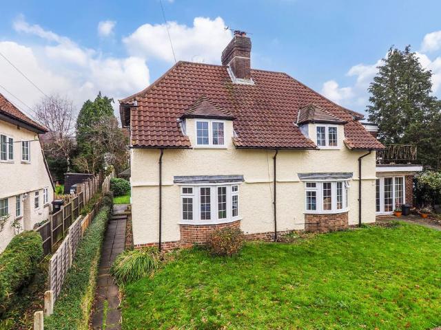2 bedroom semi detached house for sale