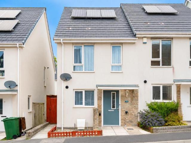 2 bedroom semi detached house for sale