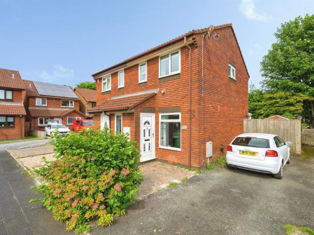 2 bedroom semi detached house for sale