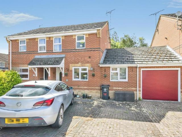 2 bedroom semi detached house for sale
