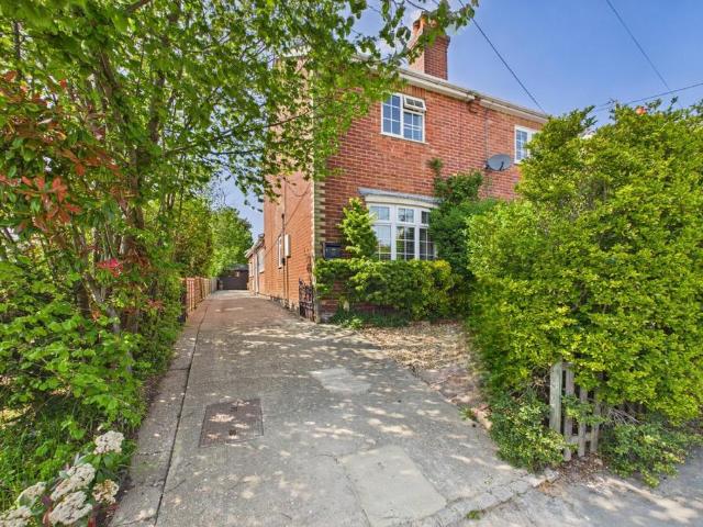 2 bedroom semi detached house for sale