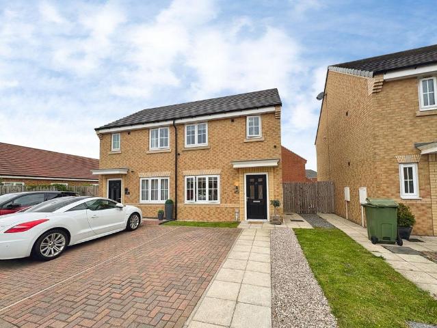 2 bedroom semi detached house for sale