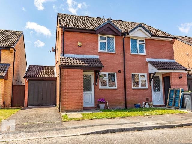2 bedroom semi detached house for sale