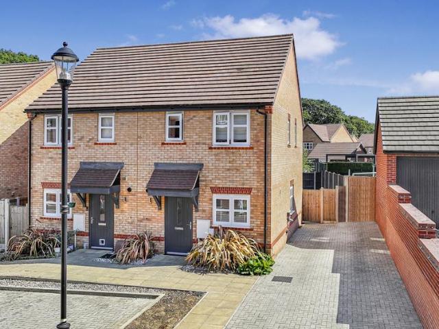 2 bedroom semi detached house for sale