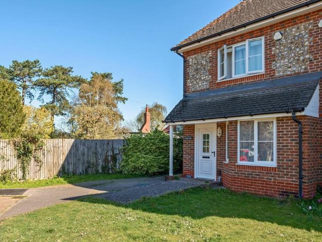 2 bedroom semi detached house for sale