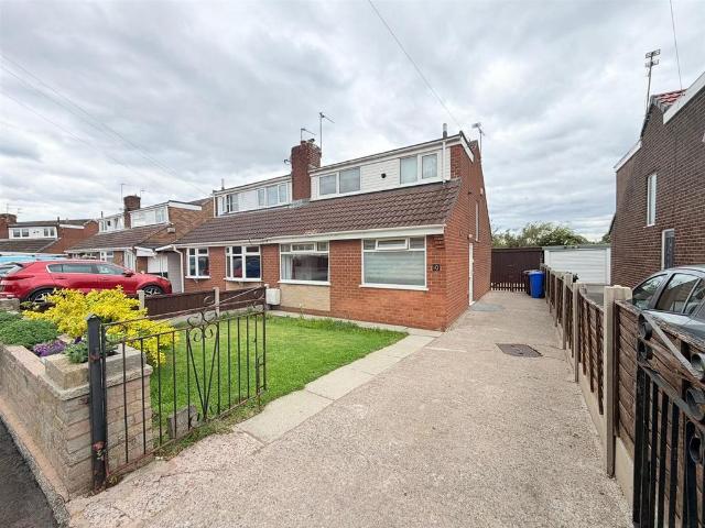 2 bedroom semi detached house for sale