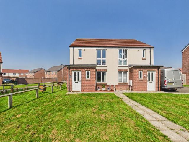 2 bedroom semi detached house for sale