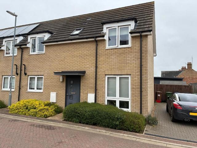 2 bedroom semi detached house for sale