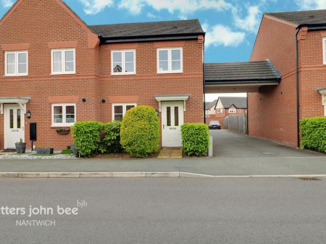2 bedroom semi detached house for sale