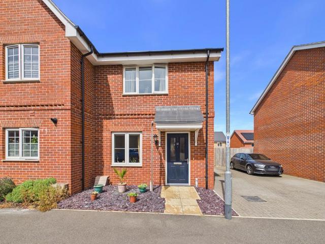 2 bedroom semi detached house for sale
