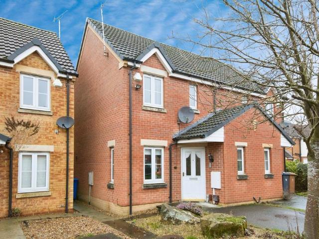 2 bedroom semi detached house for sale