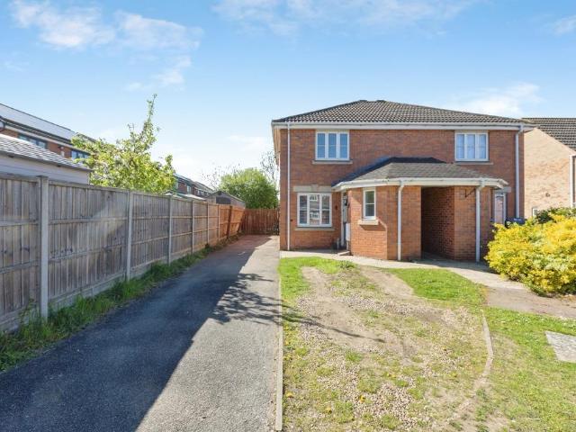 2 bedroom semi detached house for sale