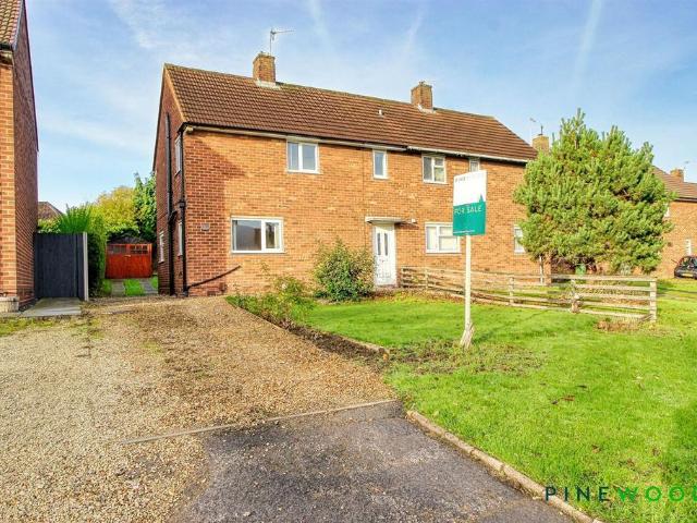 2 bedroom semi detached house for sale