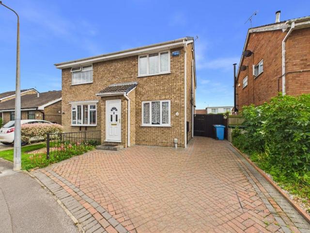 2 bedroom semi detached house for sale