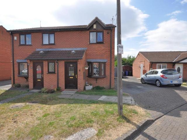 2 bedroom semi detached house for sale