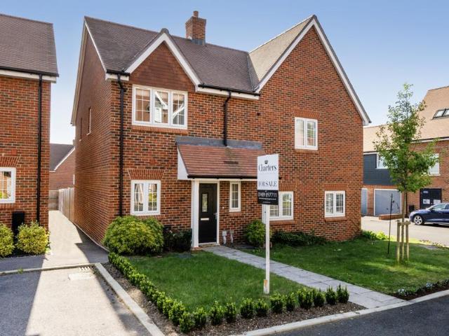 2 bedroom semi detached house for sale