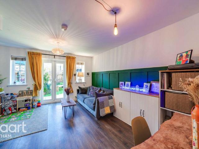 2 bedroom semi detached house for sale