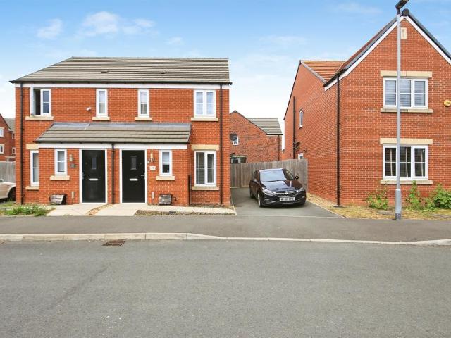 2 bedroom semi detached house for sale
