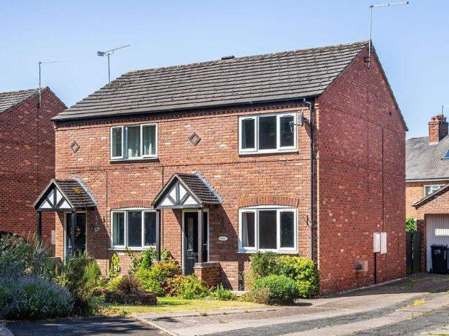 2 bedroom semi detached house for sale