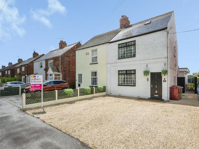 2 bedroom semi detached house for sale