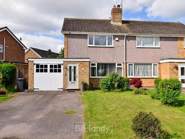 2 bedroom semi detached house for sale