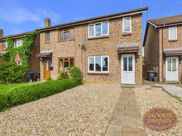 2 bedroom semi detached house for sale
