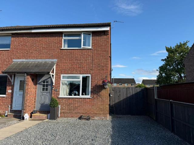 2 bedroom semi detached house for sale