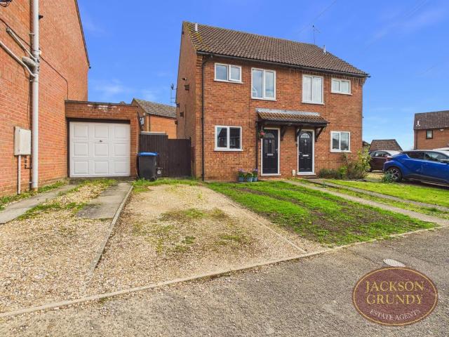 2 bedroom semi detached house for sale